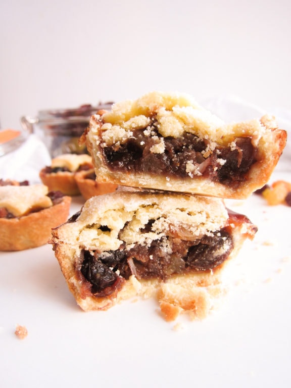 Best Ever Mini Mince Pies - International Desserts Blog