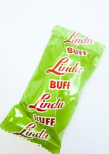 Icelandic Chocolate: 9 Sweets to Try (or Avoid!) in Iceland ...