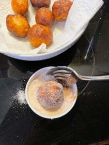 Quarkbällchen (German Quark Balls with Cinnamon & Sugar ...