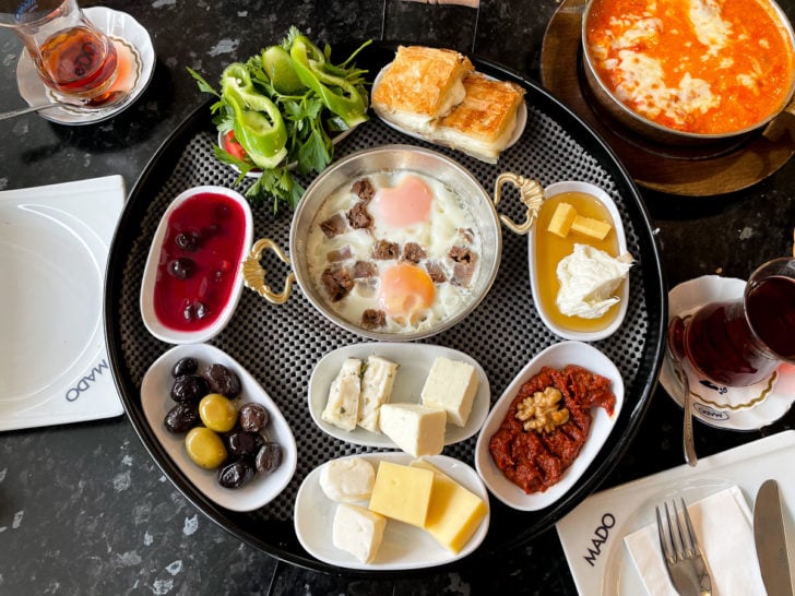 Ultimate Guide To Turkish Restaurant Breakfast - International Desserts ...