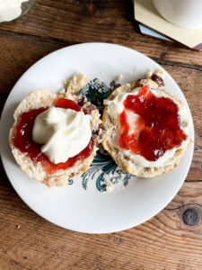 Cream Tea: What It Is And How To Serve It At Home - International ...