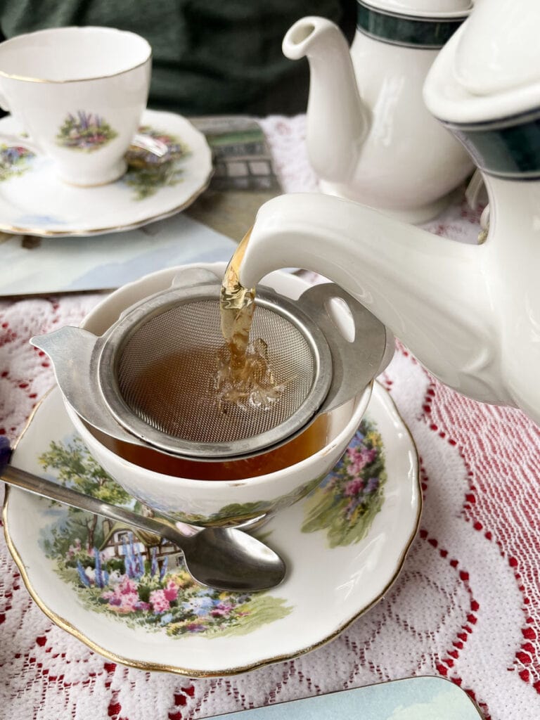 How to Prepare and Serve Traditional Afternoon Tea - International ...